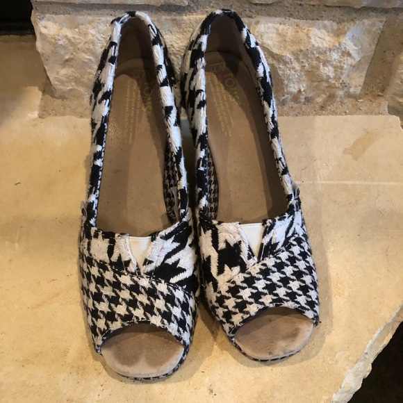 Toms | Shoes | Houndstooth Toms | Poshmark